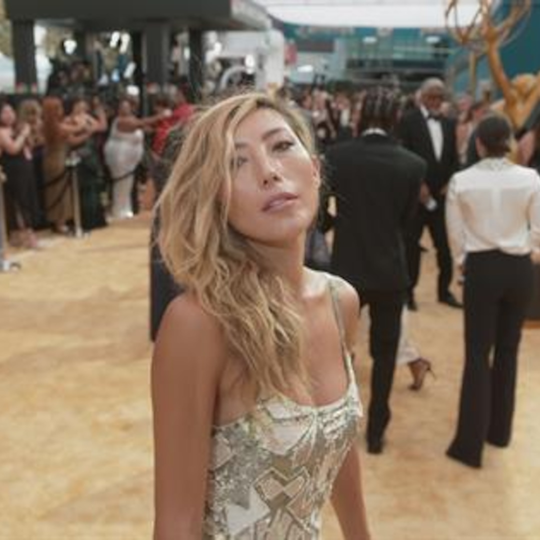 Dichen Lachman - 2022 Emmys E! Glambot Dichen Lachman - 2022 Emmys E! Glambot